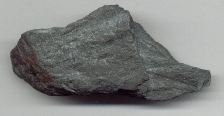 Iron Native Mineral Properties, Uses and Occurrence
