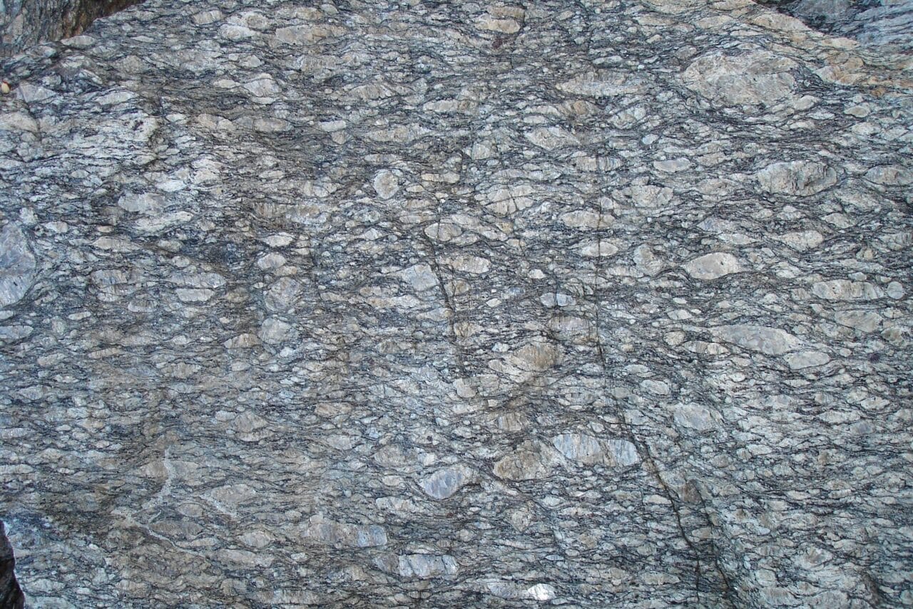 Gneiss | Classification, Composition, Characteristics, Formation, Uses