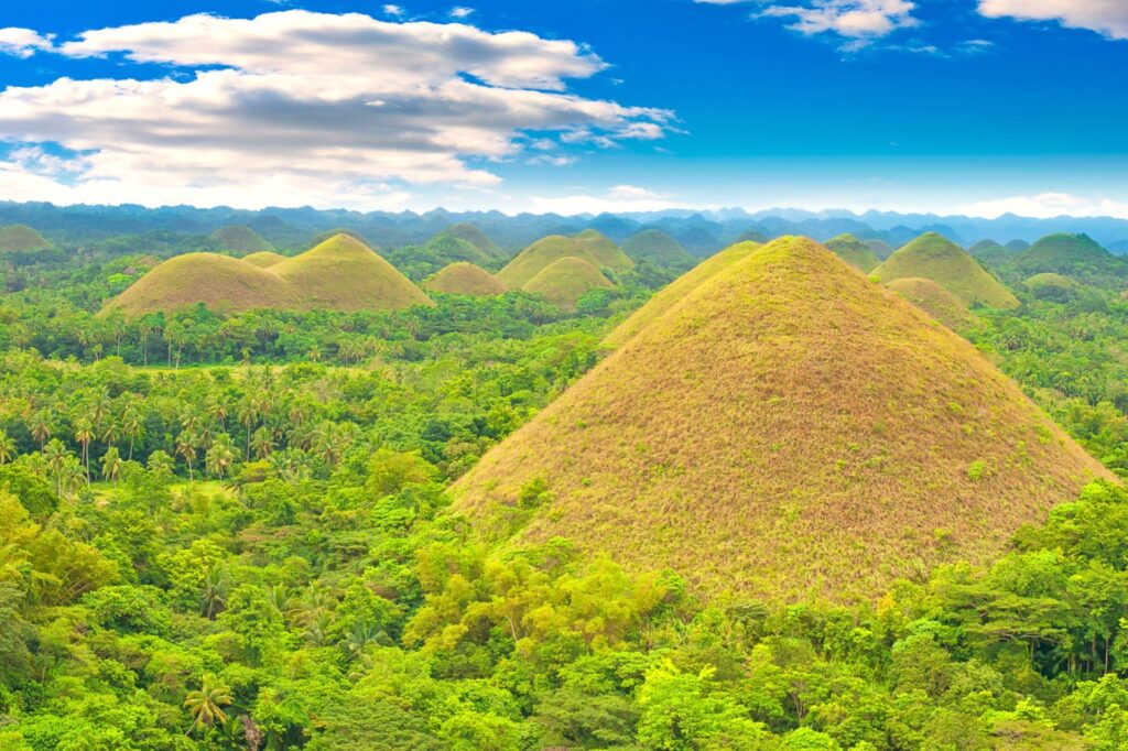 Chocolate Hills Philippines – Formation, Geology & UNESCO Geopark