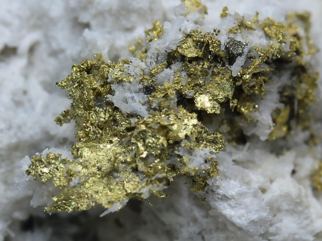 Gold : Mineral | Properties, Formation, Mining, Occurrence, Uses