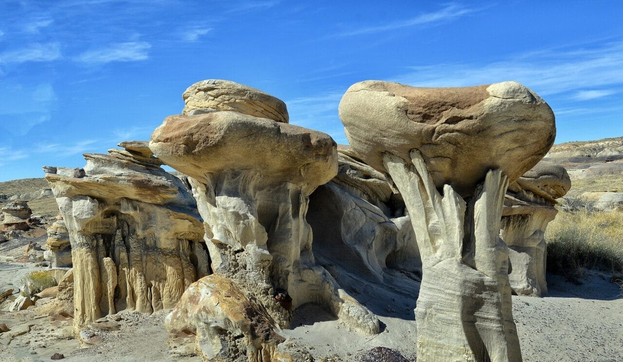 10 Incredible Rock Formations Shaped by Wind Erosion - Geology Science