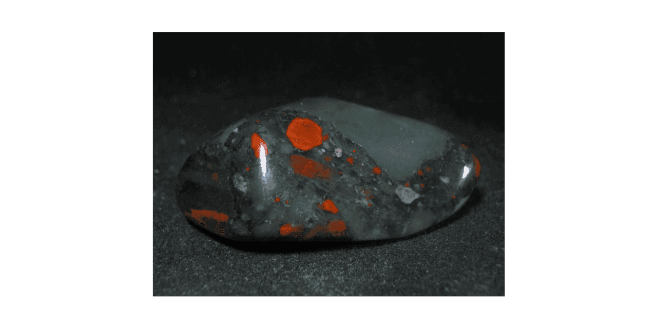 Bloodstone or Heliotrope | Properties, Formation, Occurrence