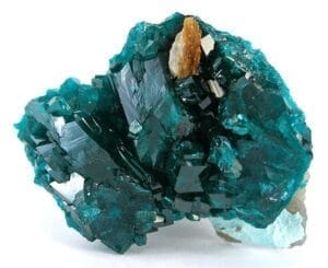 Dioptase | Properties, Formation, Occurrence - Geology Science