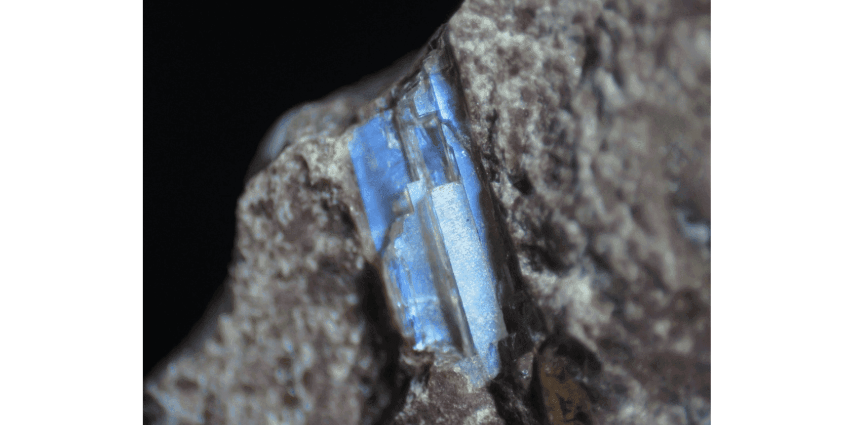 Moonstone | Properties, Formation, Uses - Geology Science