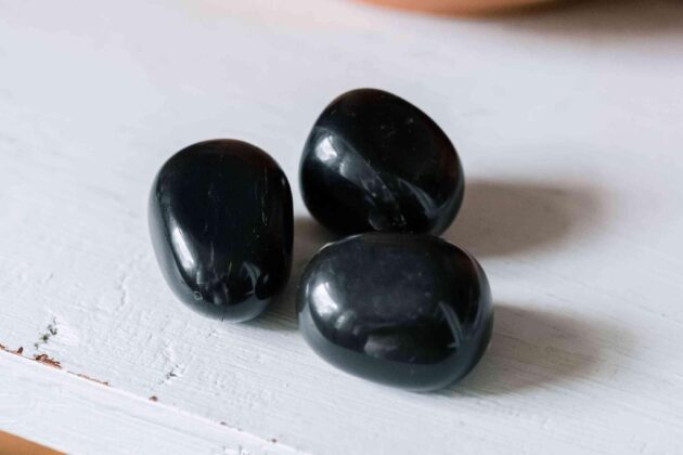 Onyx: Formation, Types, Meaning, Real vs Dyed, and Properties