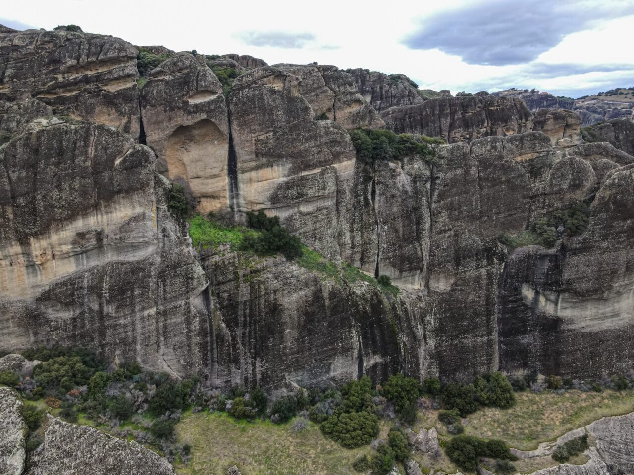The Meteora, Greece | Geology, Rock Formations & Monastery Cliffs