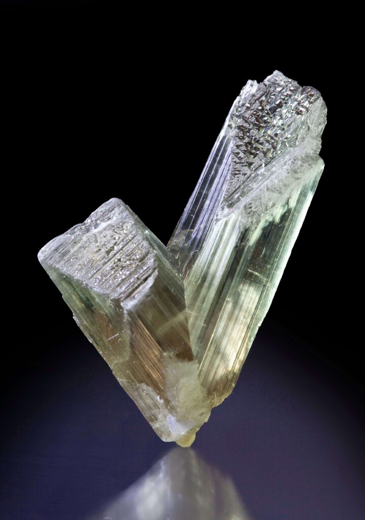 Diaspore | Properties, Formation, Uses» Geology