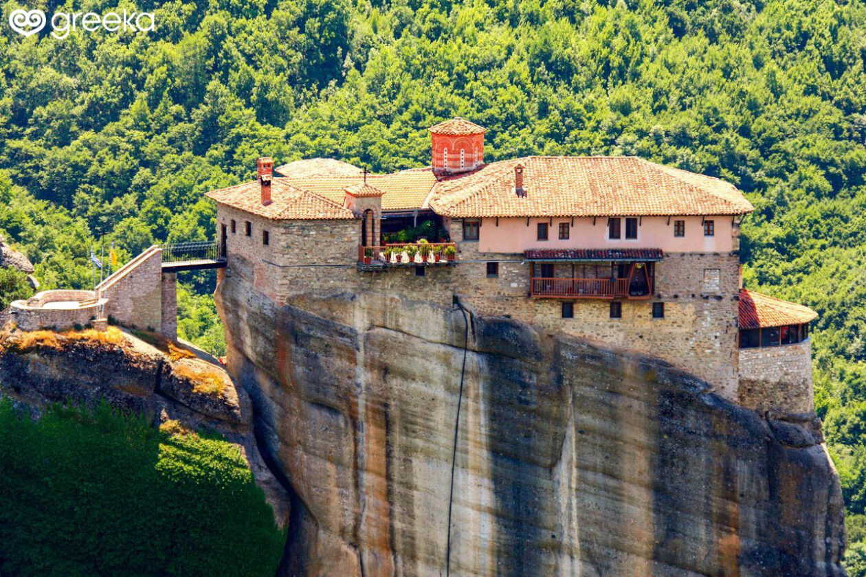 The Meteora, Greece | Geology, Rock Formations & Monastery Cliffs