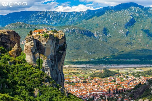 The Meteora, Greece | Geology, Rock Formations & Monastery Cliffs