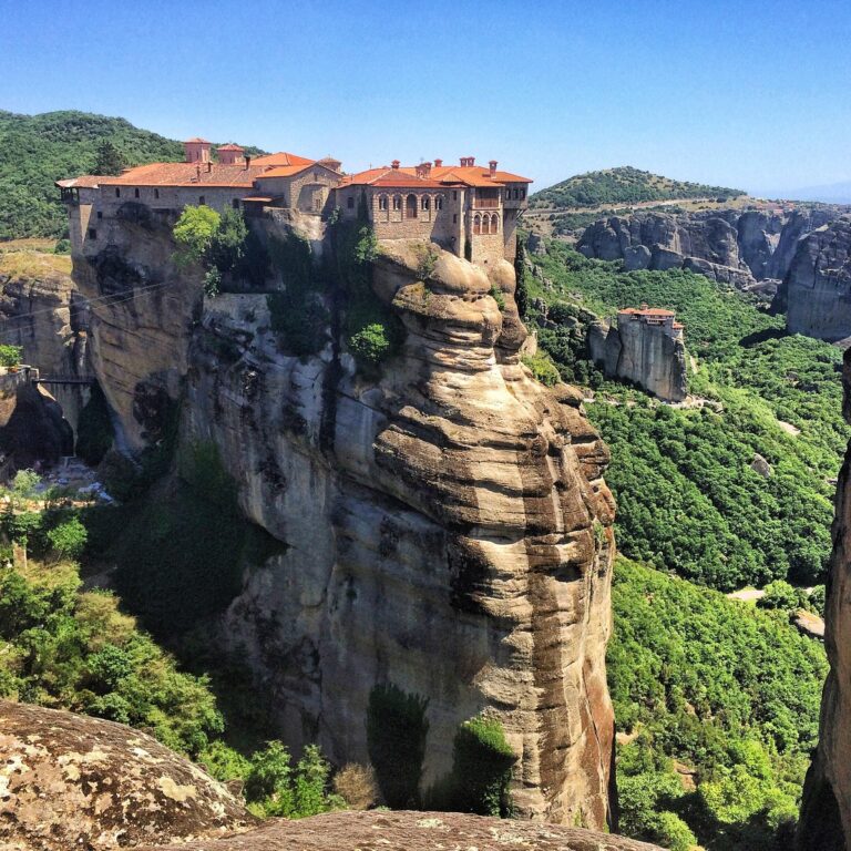 The Meteora, Greece | Geology, Rock Formations & Monastery Cliffs