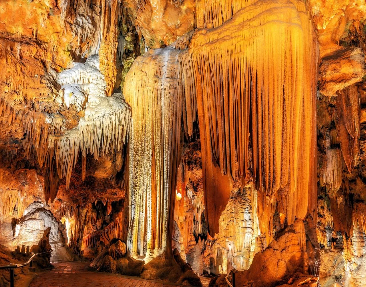 Luray Caverns, USA: Underground Formations » Geology Science