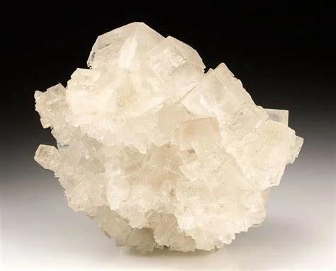 Halite Mineral | Properties, Formation, Uses and Deposits