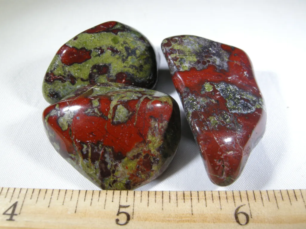 Dragon Bloodstone : Properties, Occurrence, Localities » Geology Science