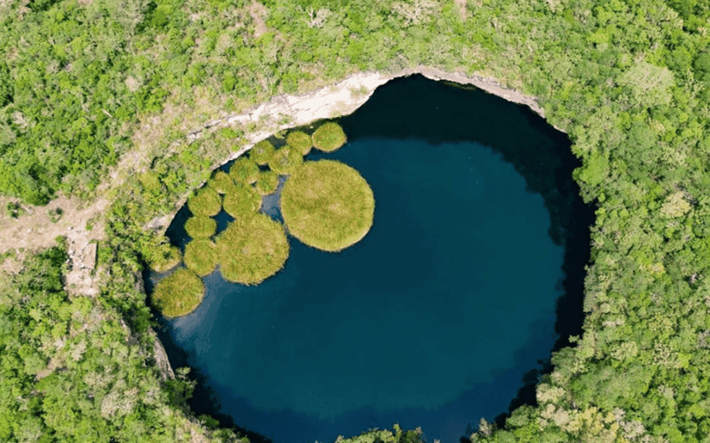 El Zacatón Sinkhole, Mexico : Geology, Formation » Geology Science