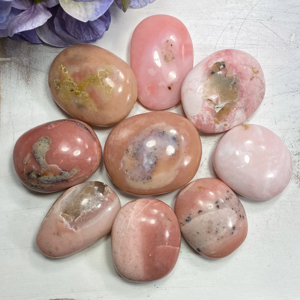 Pink Opal : Properties, Formation, Locations - Geology Science