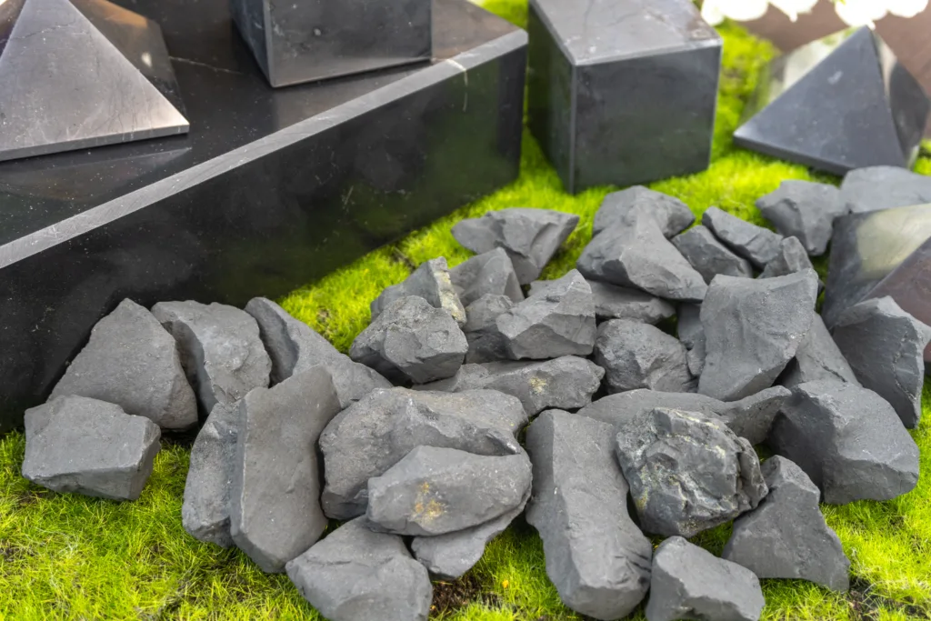 Shungite : Properties, Formation, Locations » Geology Science