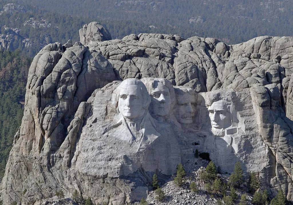 Mount Rushmore, USA : Rock Type, Formation, Compositions » Geology Science