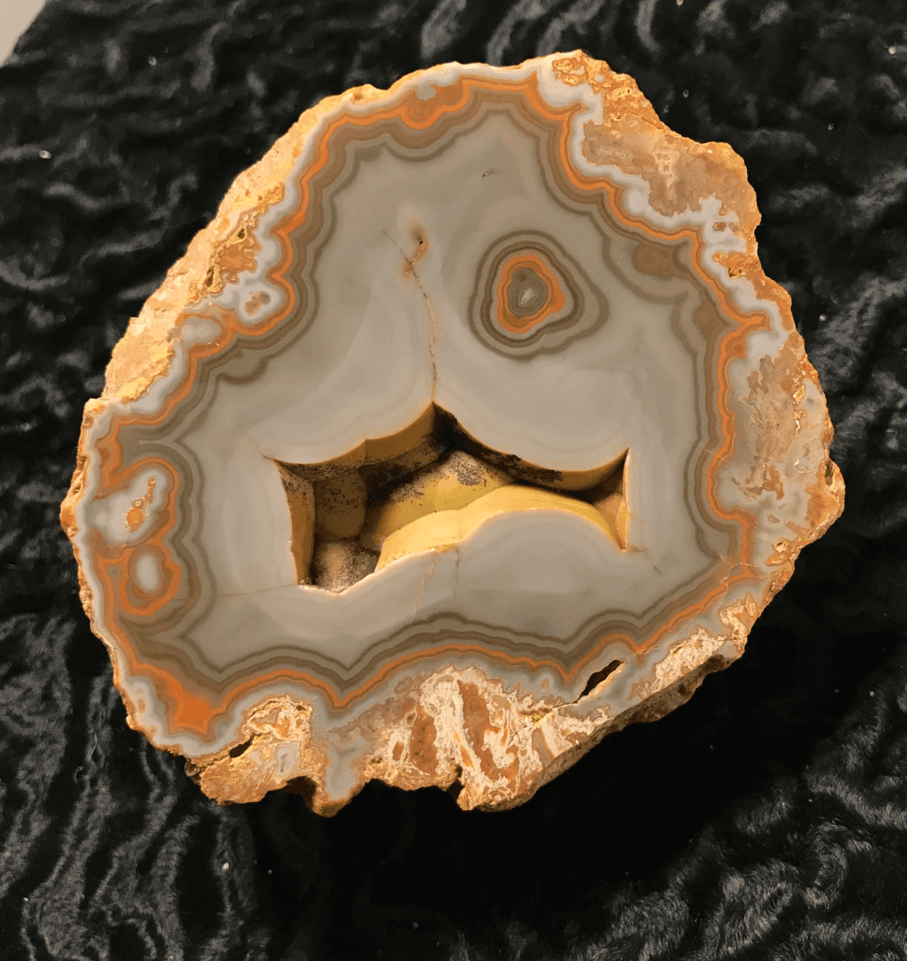 Agate | Properties, Formation, Uses, Localities - Geology Science