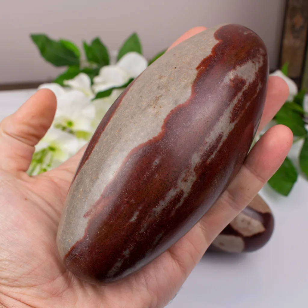 Shiva Lingam Stones, Symbol of Hinduism : Properties - Geology Science