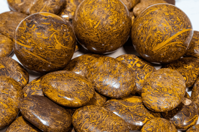 Calligraphy Stone or Arabic Stone : Properties, Formation - Geology Science