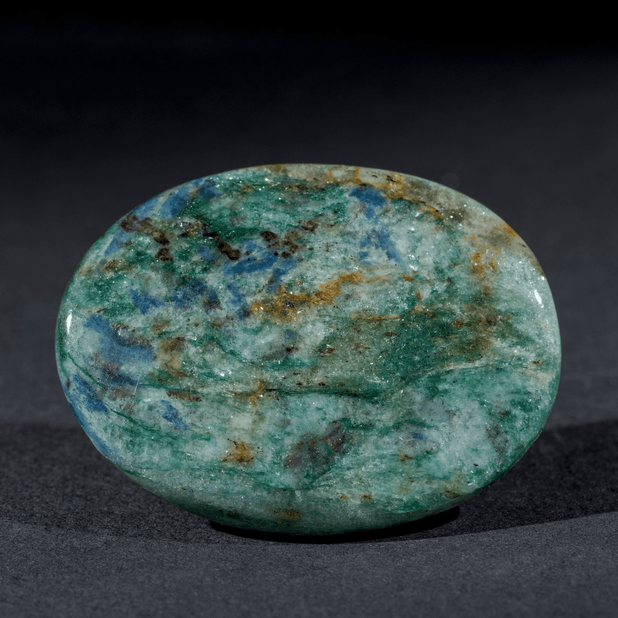 Fuchsite : Properties, Formation, Uses, Locations » Geology Science