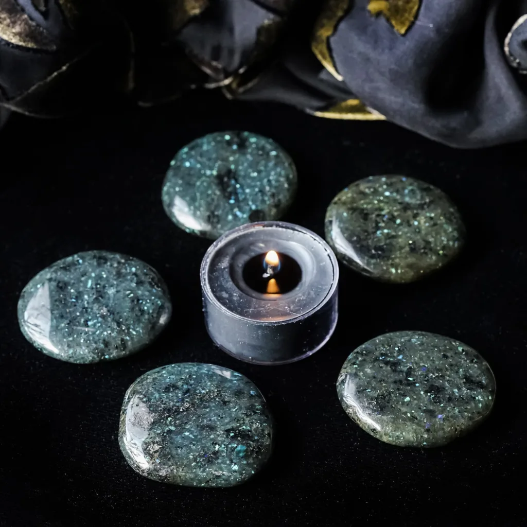 Galaxyite (Galaxite) Stone : Properties, Formation, Uses » Geology Science