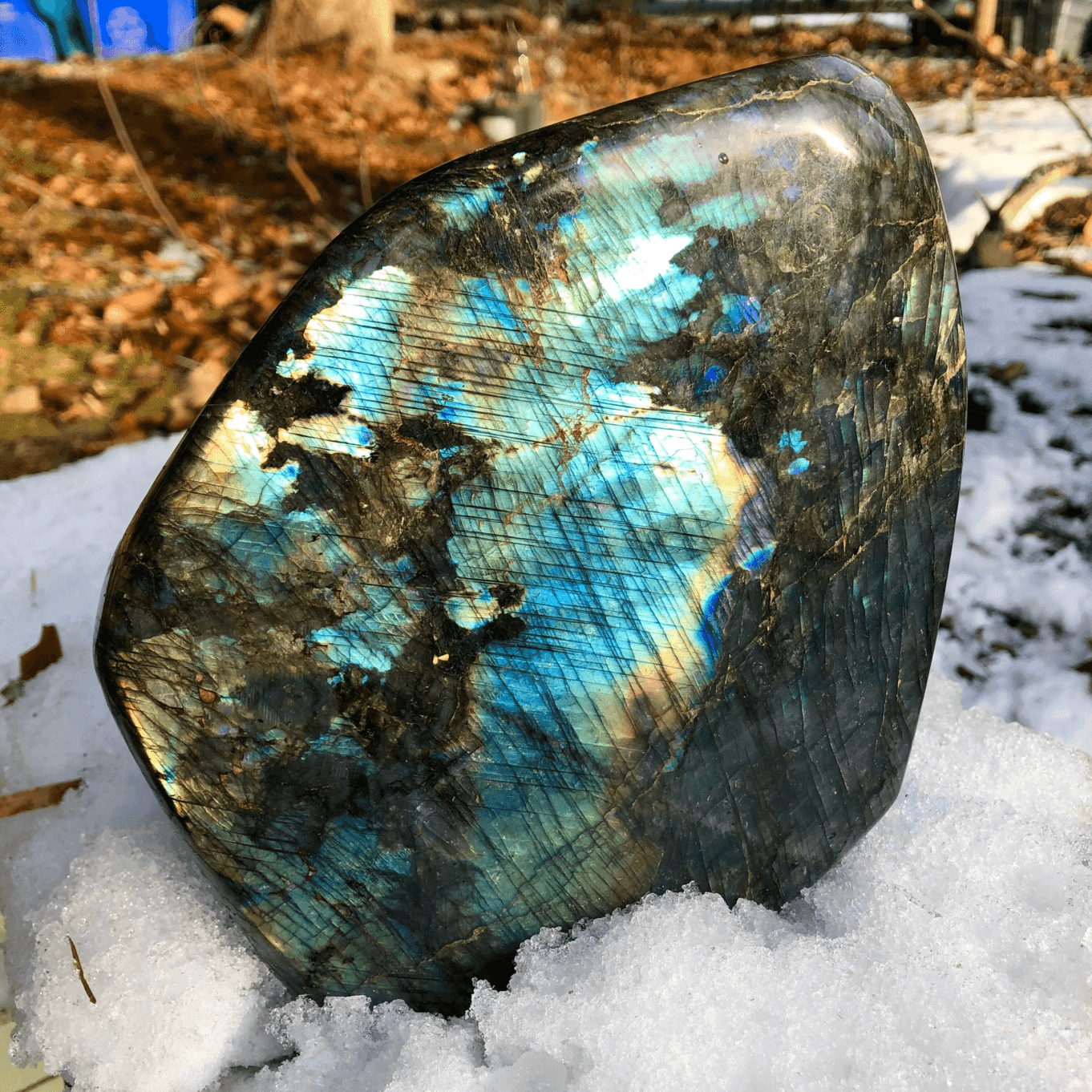 Labradorite : Properties, Formation, Locations - Geology Science