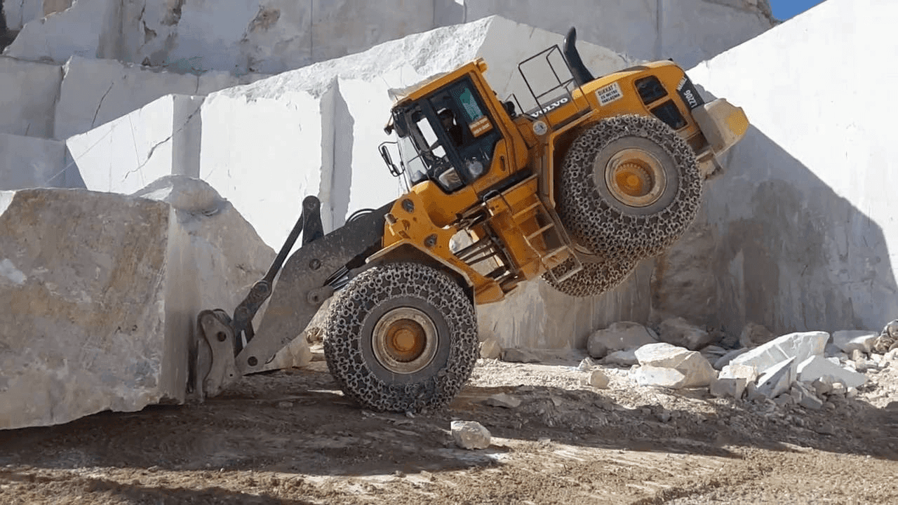 Marble: From Quarry to Sculpture - Geology Science