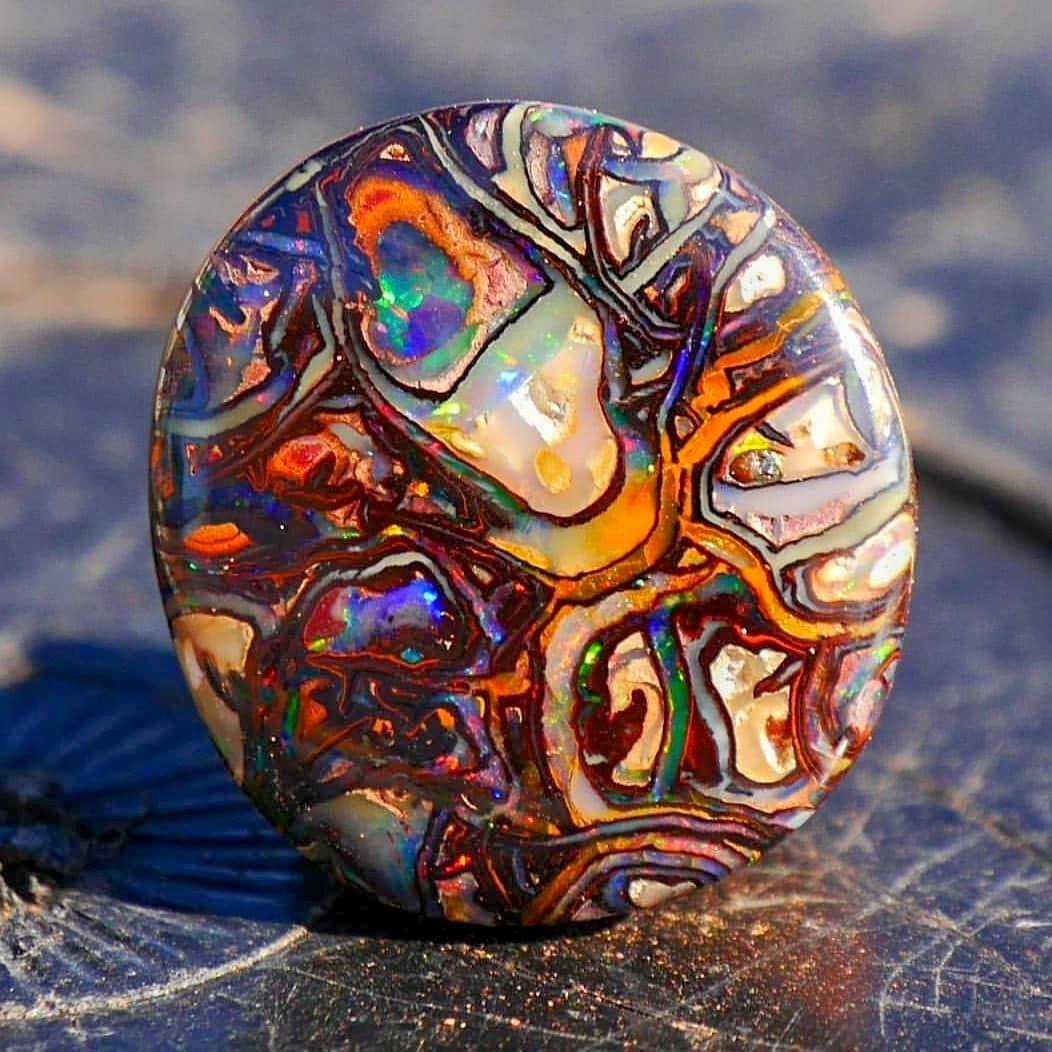 Yowah Opal: Formation, Geology, Patterns and Unique Matrix
