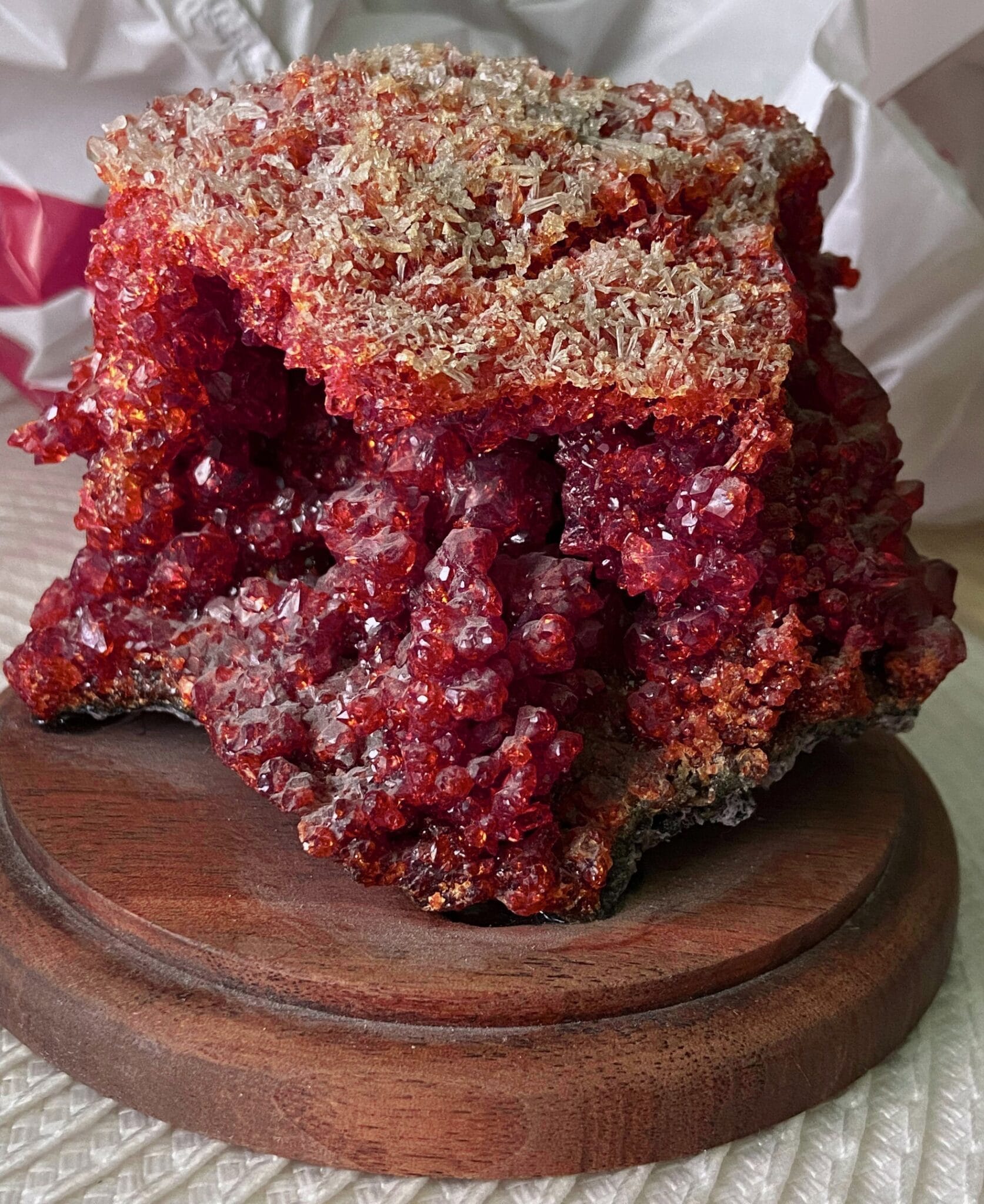 Zincite : Properties, Formation, Uses, Locations - Geology Science