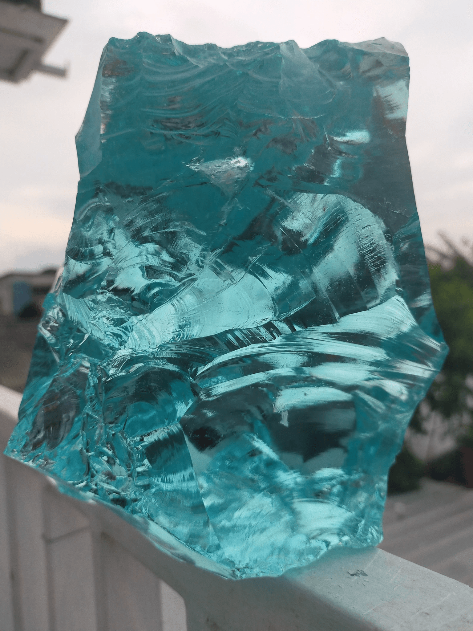 What Is Andara Glass? Science, Myths, Colors & Origin