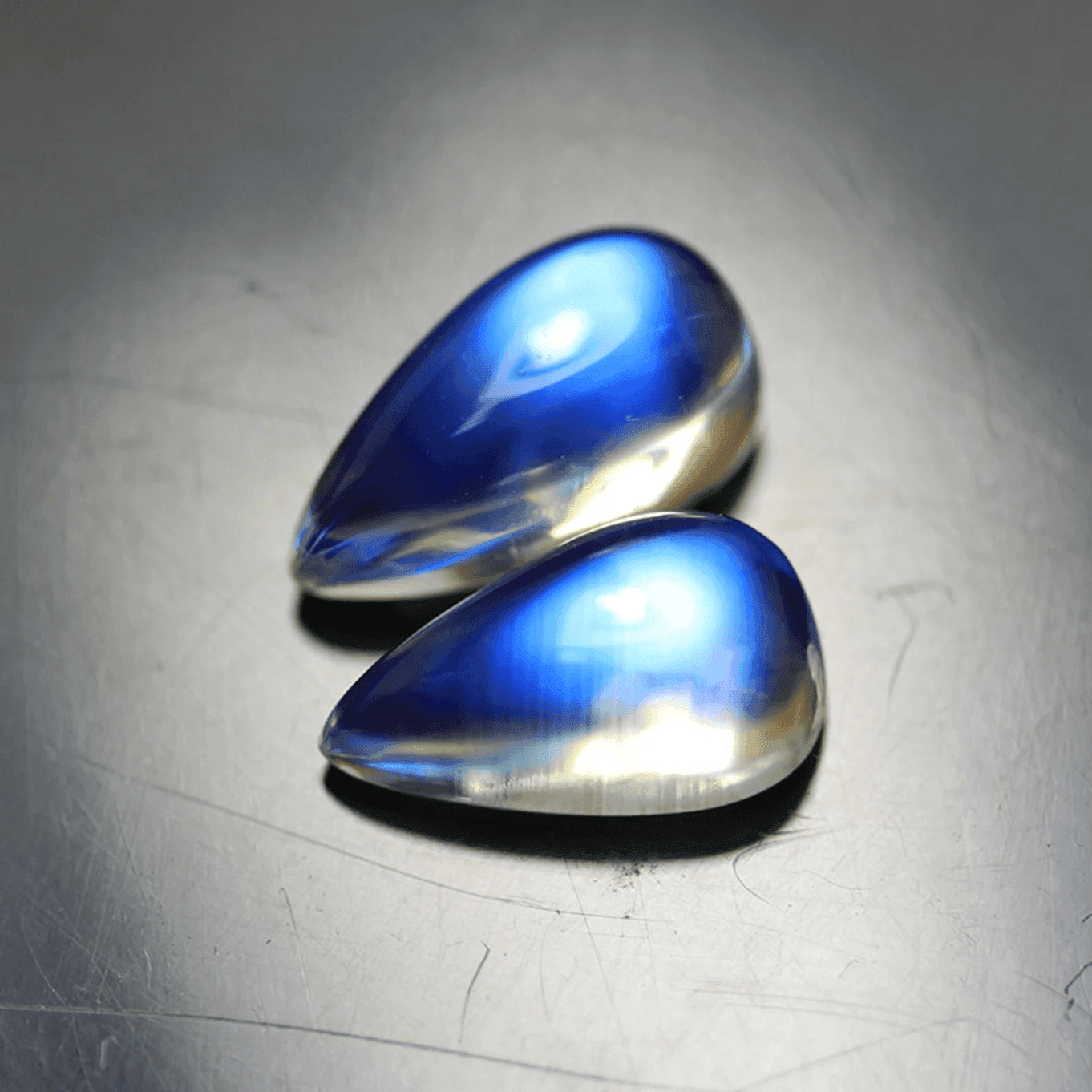 Blue Moonstone : Properties, Formation, Uses, Locations - Geology Science