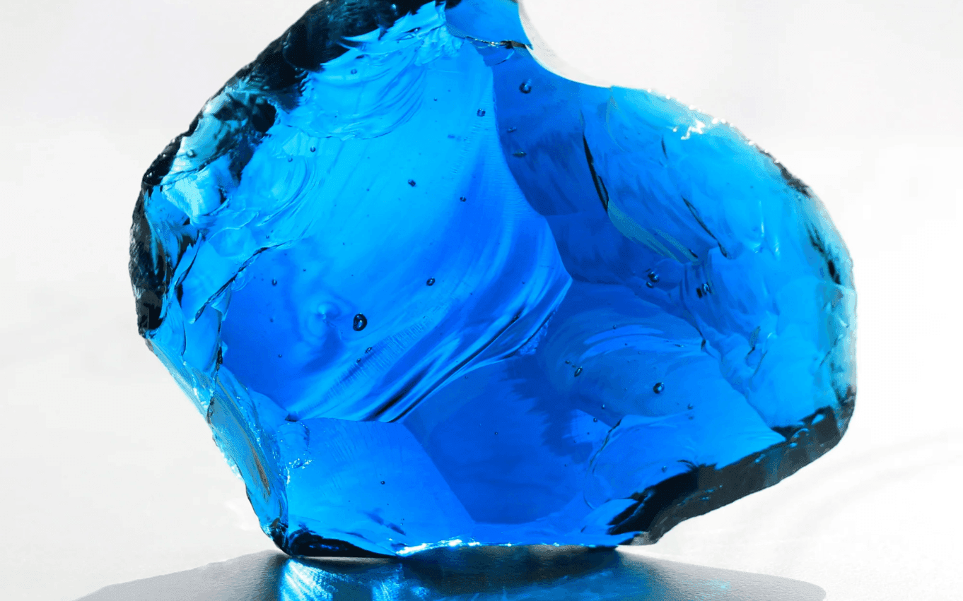 What Is Andara Glass? Science, Myths, Colors & Origin
