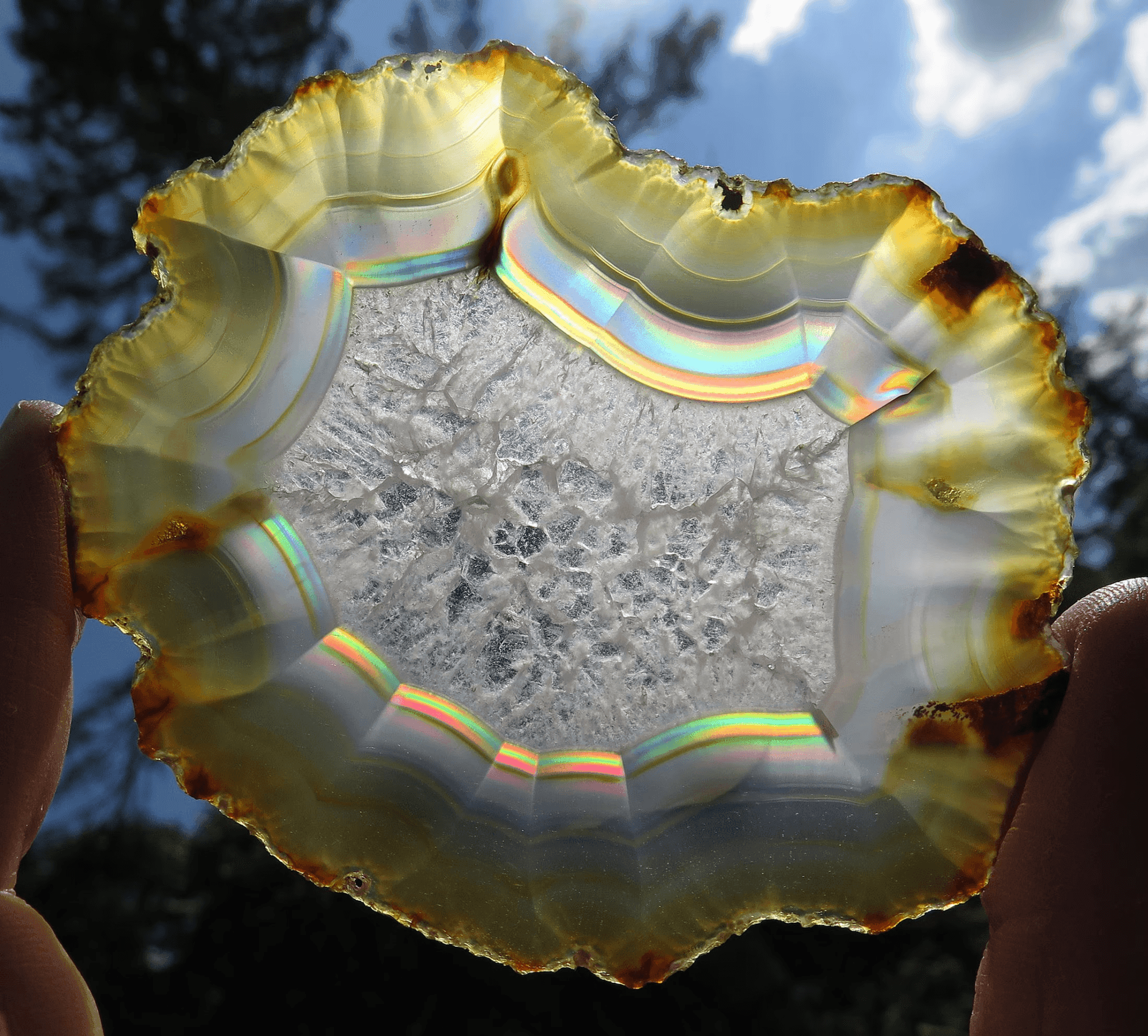Iris Agate : Properties, Formation, Uses, Locations - Geology Science
