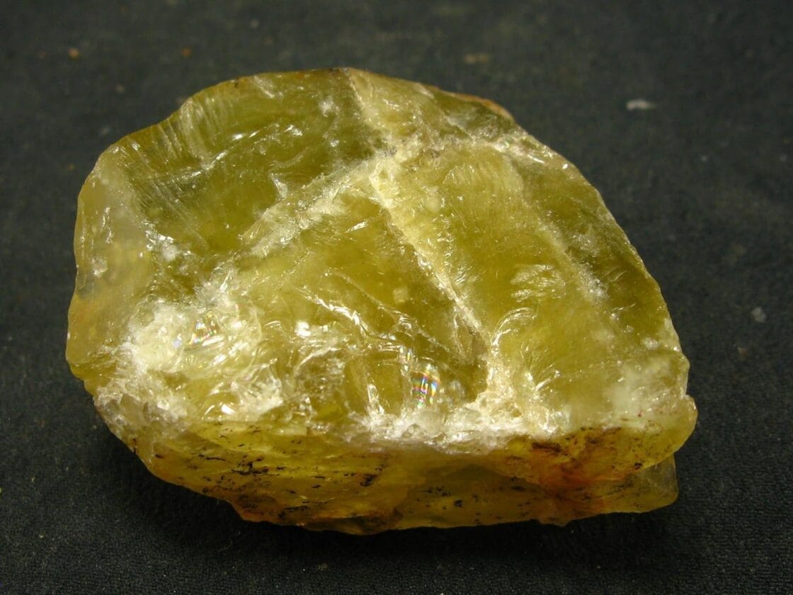 Golden Beryl : Properties, Formation, Uses - Geology Science