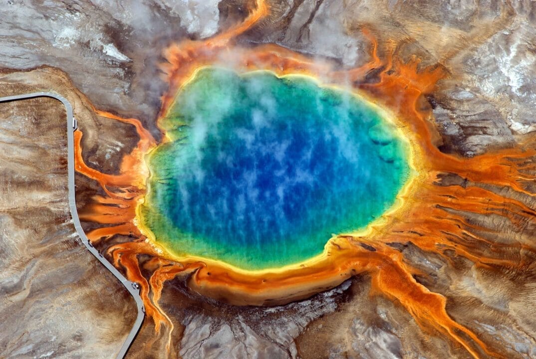 The Grand Prismatic Spring, USA : Geology, Formation - Geology Science