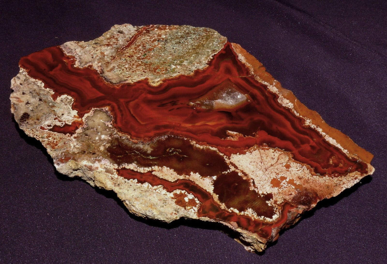 Dryhead Agate : Properties, Formation, Uses, Location - Geology Science