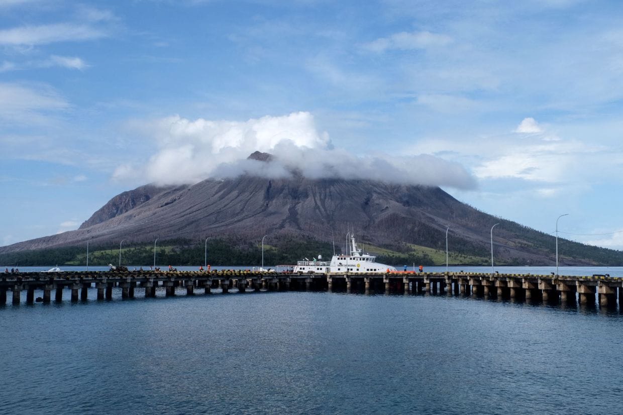 Mount Ruang : Location, Eruptions, Geological Description » Geology Science