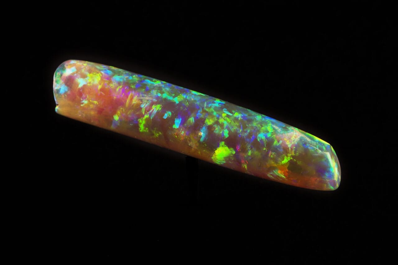 The Virgin Rainbow Opal : Properties, Locations, Uses - Geology Science