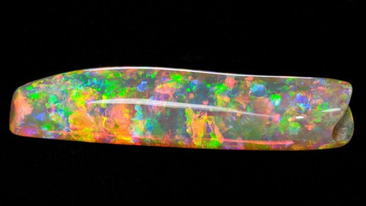 The Virgin Rainbow Opal : Properties, Locations, Uses - Geology Science