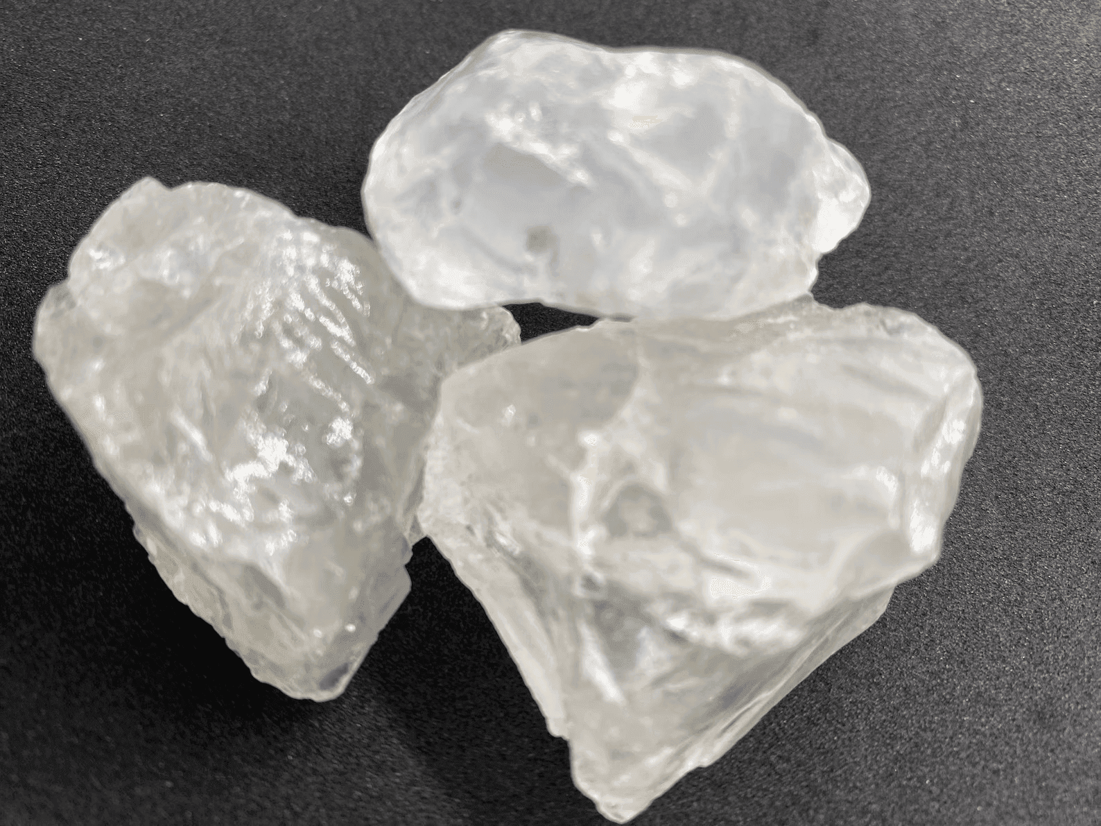 Girasol Quartz : Properties, Formation, Uses - Geology Science