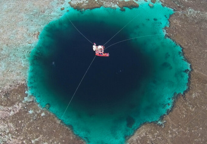 World's Largest and Deepest Sinkholes - Geology Science