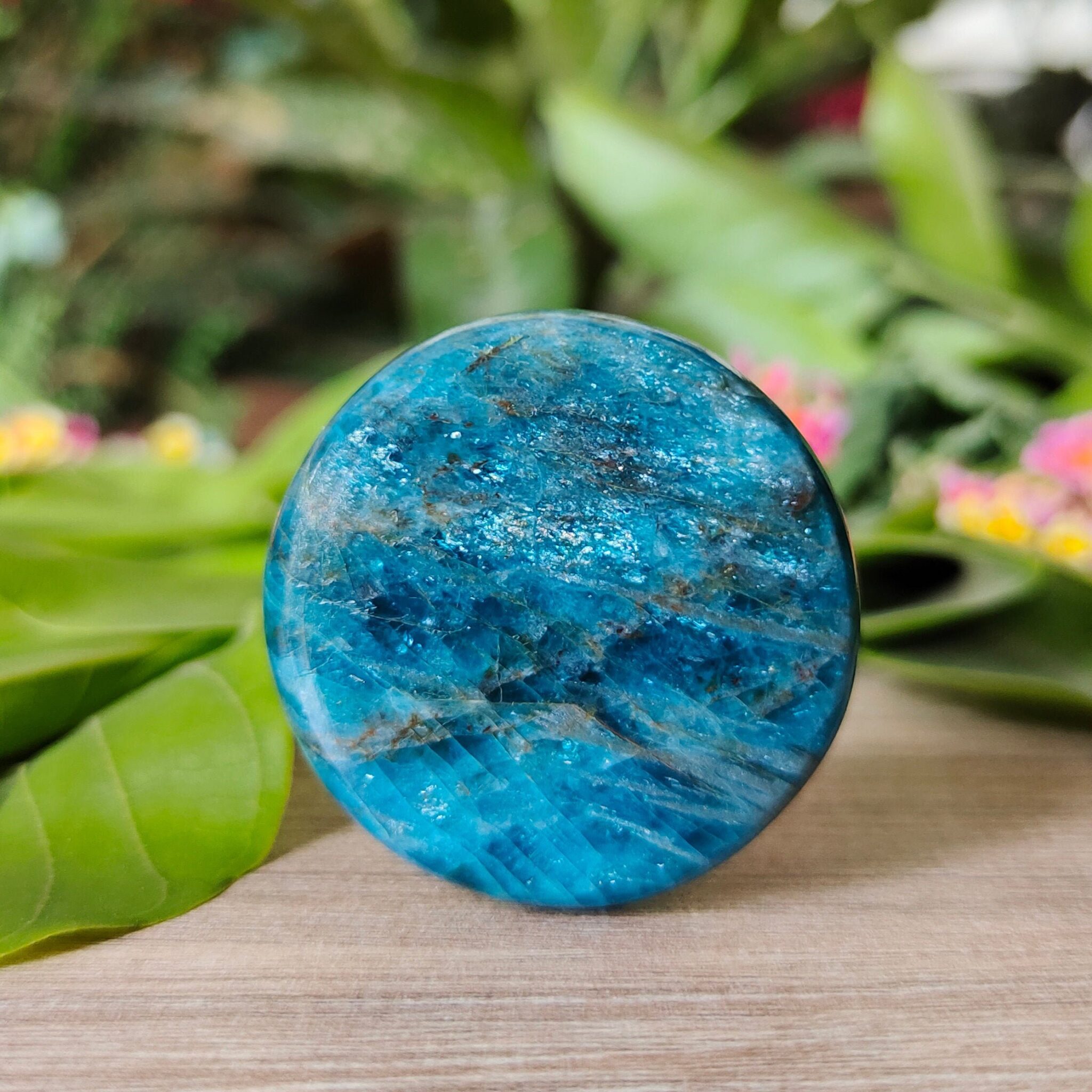 Neon Blue Apatite : Properties, Formation, Uses - Geology Science