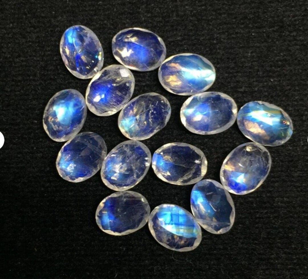 Rainbow Moonstone : Properties, Formation, Uses - Geology Science