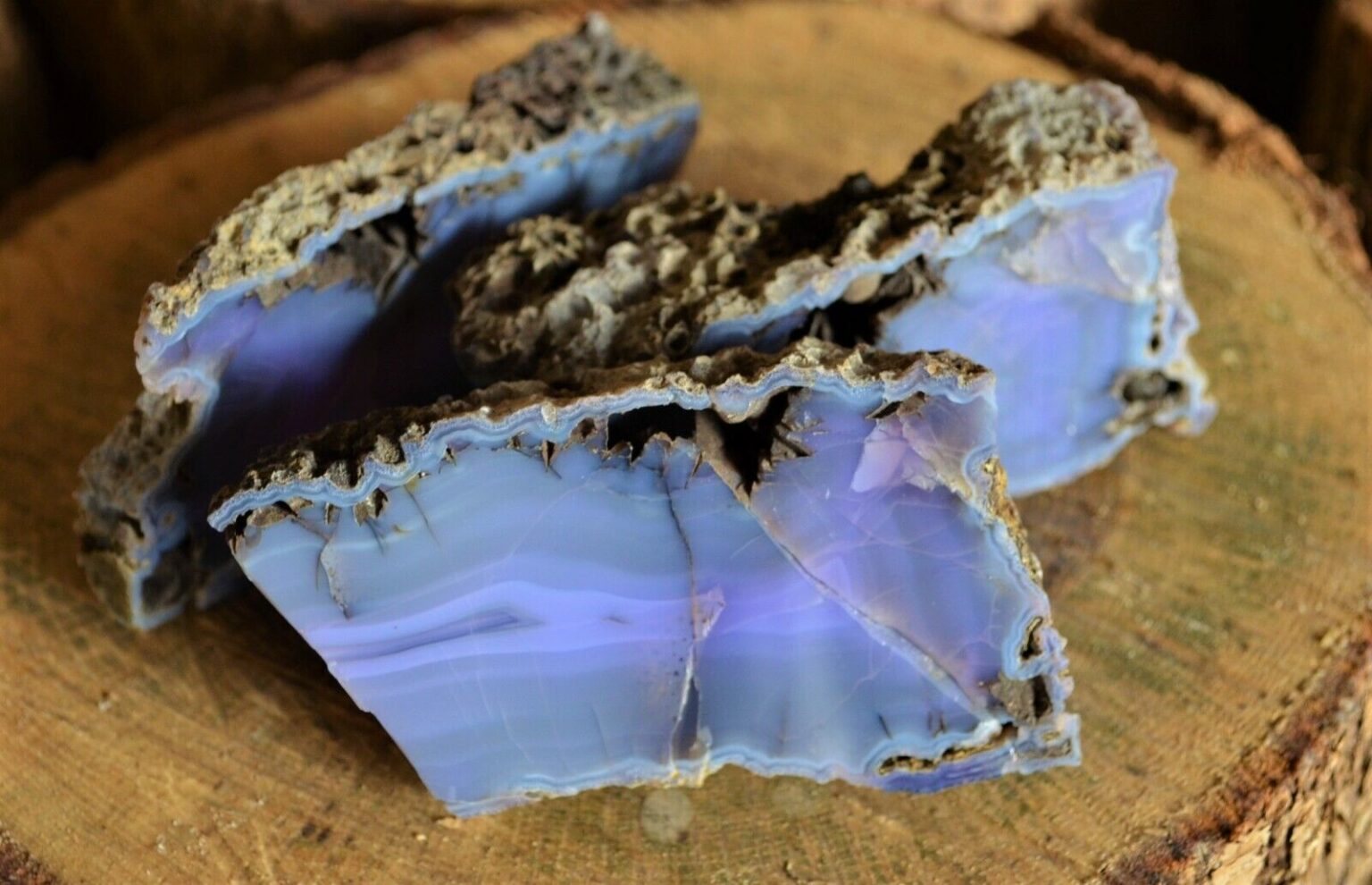 Holley Blue Agate | Unique Blue Striped Agate and Its Formation