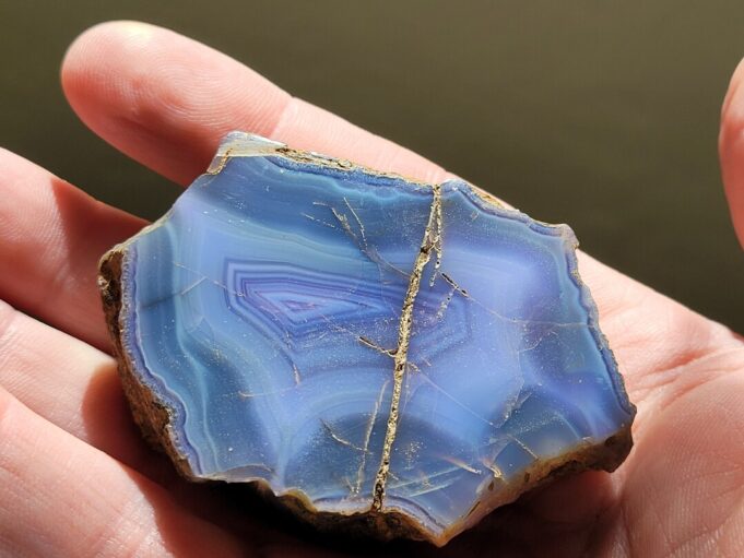 Holley Blue Agate | Unique Blue Striped Agate and Its Formation