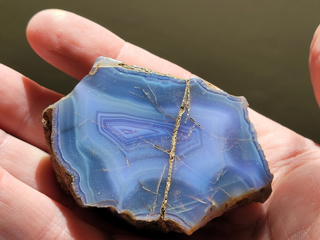 Holley Blue Agate | Unique Blue Striped Agate and Its Formation