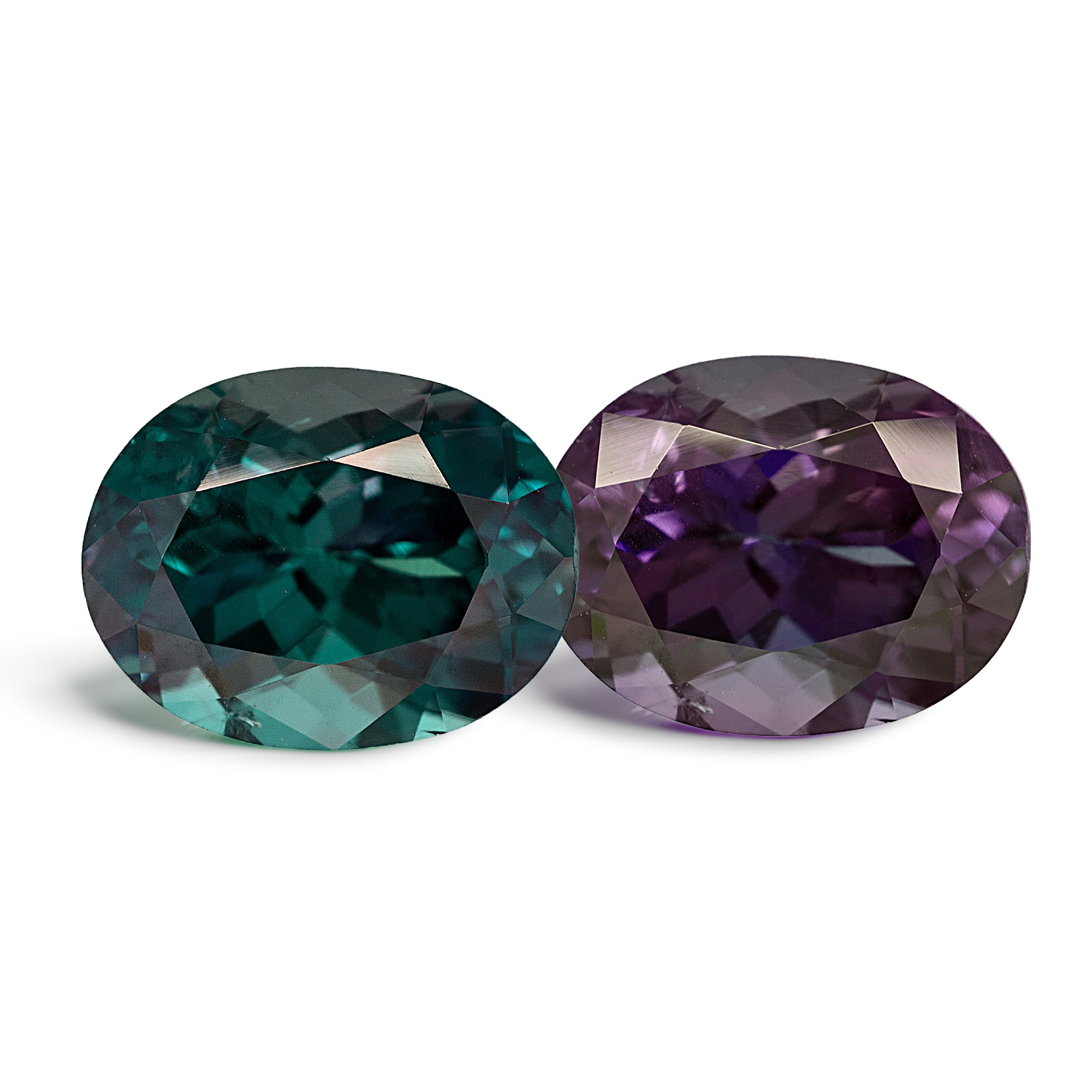 10 Gemstones That Change Color Under Light