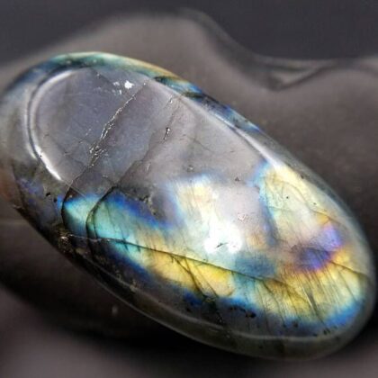 10 Gemstones That Change Color Under Light
