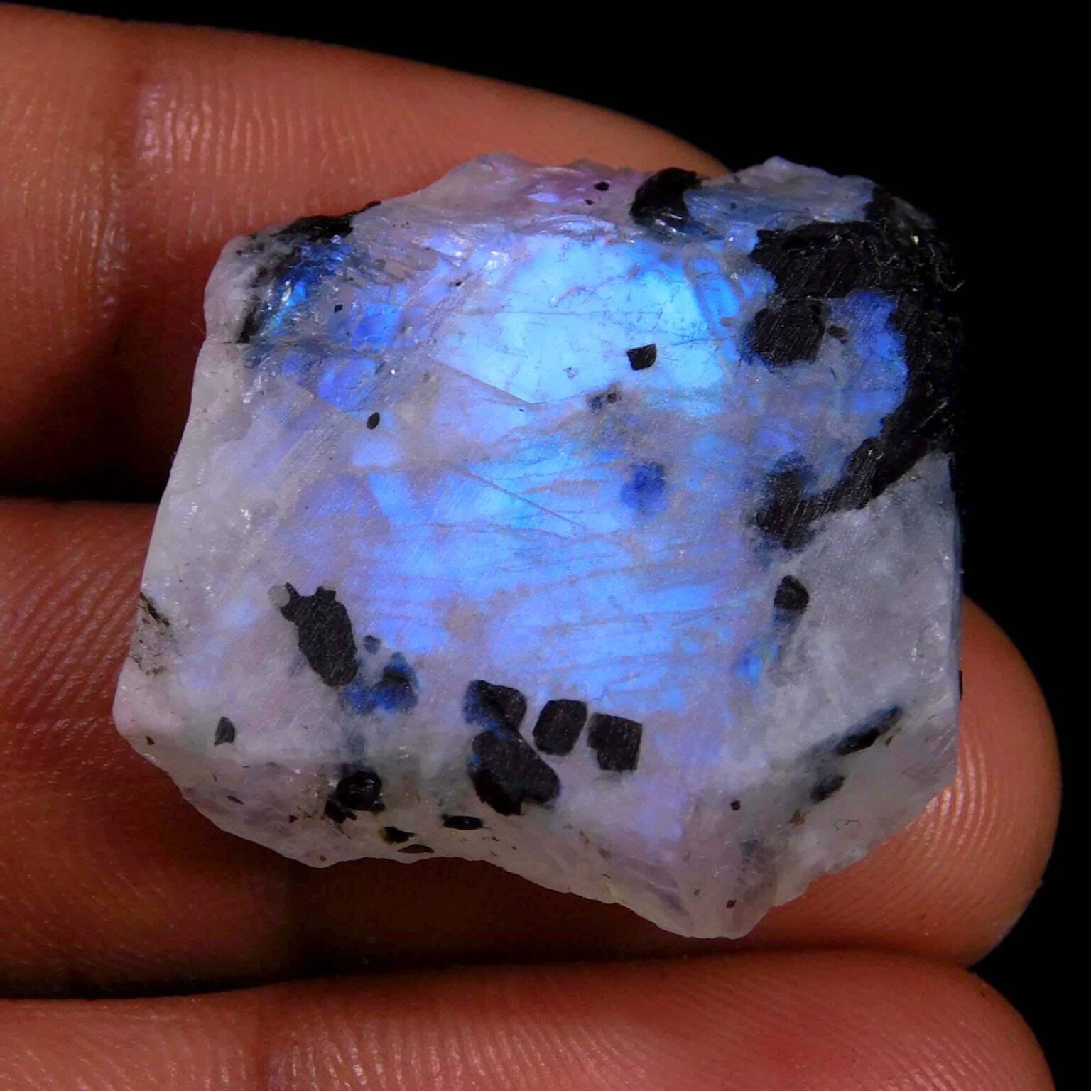 What Is Moonstone? Why Does It Glow? - Geology Science
